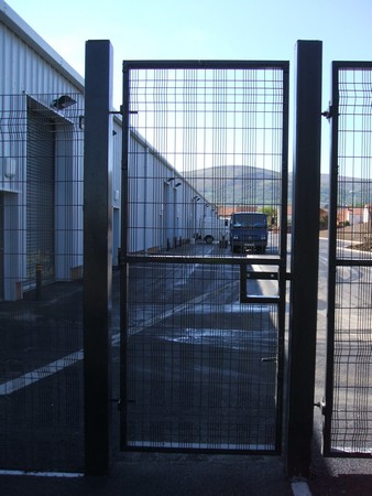 Clerk Engineering - suppliers and installers of fencing and gates