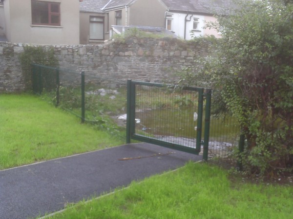 Clerk Engineering - suppliers and installers of fencing and gates