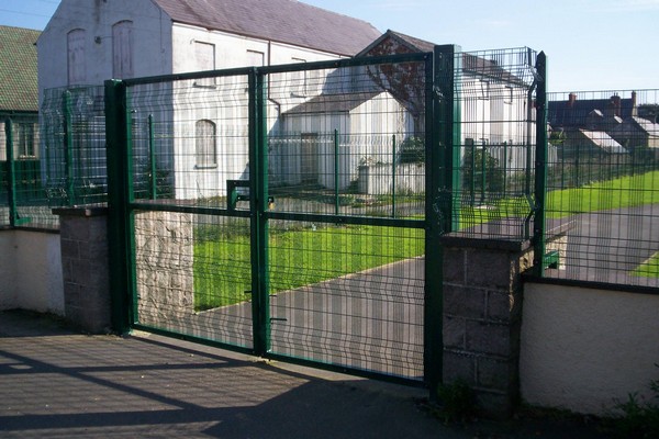 Clerk Engineering - suppliers and installers of fencing and gates