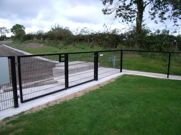 Clerk Engineering - suppliers and installers of fencing and gates