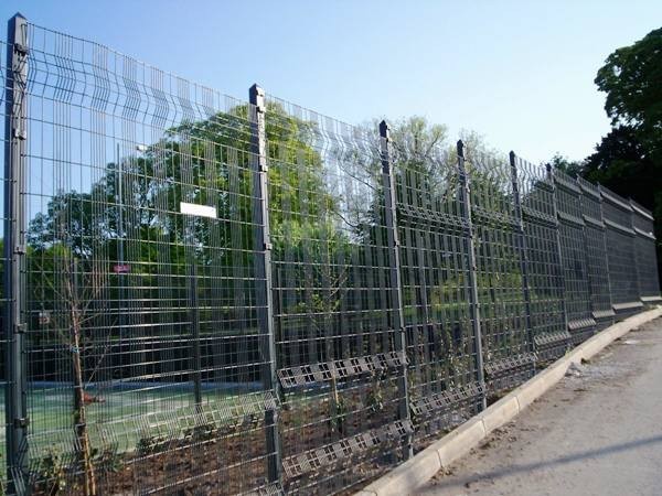 Clerk Engineering - suppliers and installers of fencing and gates